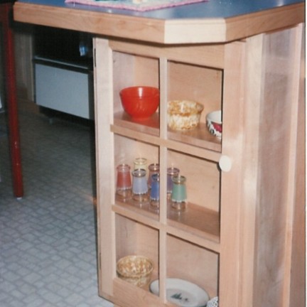 Custom made Curios to fit any room or design. | HealthyCabinetmakers.com